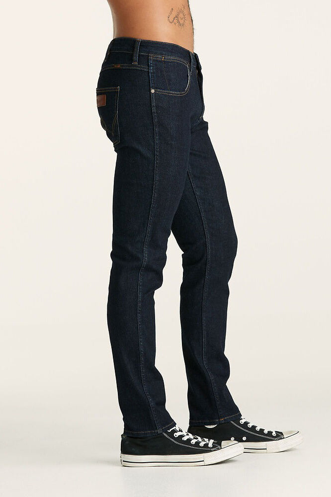 WRANGLER Stomper Rinse Indigo – Corner Store Wanaka